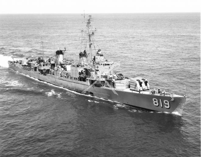 26236 USS Holder (DDE-819) | U.S. Naval Institute Photo Archives