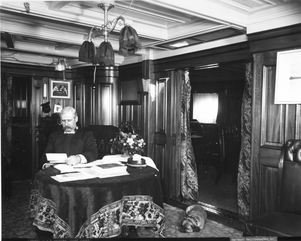 | U.S. Naval Institute Photo Archives