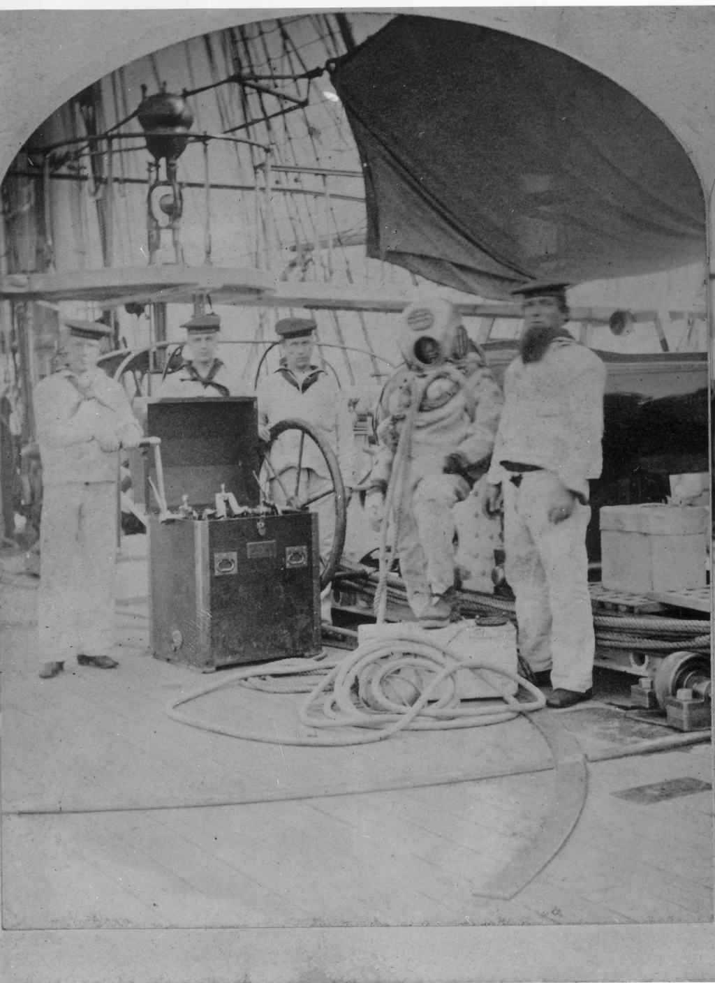 | U.S. Naval Institute Photo Archives